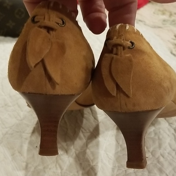 Vero Cuoio | Shoes | Vero Cuoio Tan Suede Shoes | Poshmark